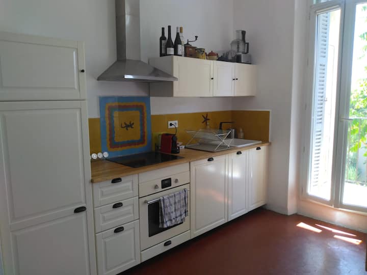 T3 Ancien Marseillais Lumineux - Marseille