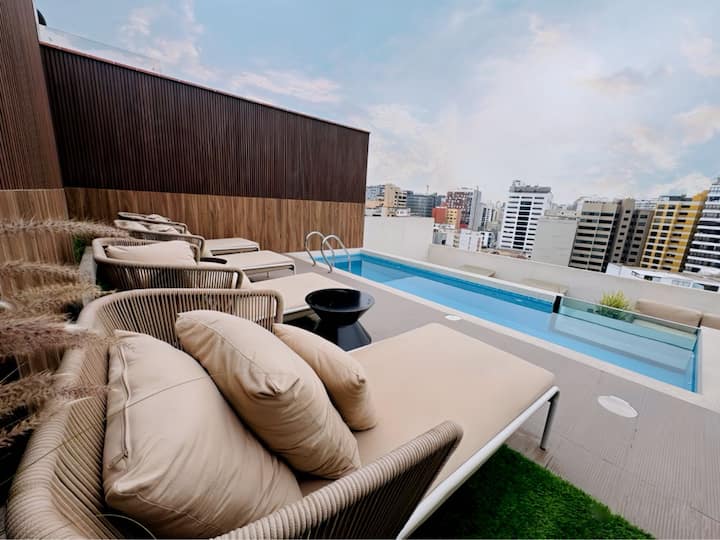Depto Chic 2br En Miraflores Con Piscina Y Balcón - Perú