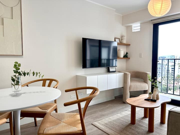 Depto Chic 2br En Miraflores Con Piscina Y Balcón - Peru