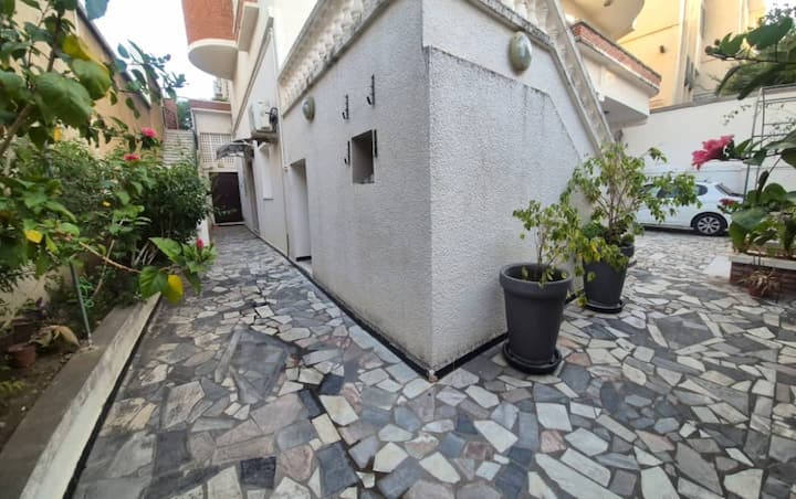 Appartement Neuf Et Bien Situé - Annaba