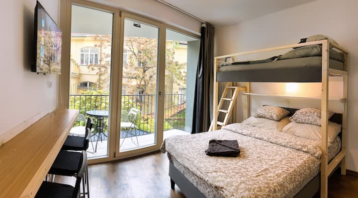 Central Stay For 3 Guests & Parking Assistance - Prague