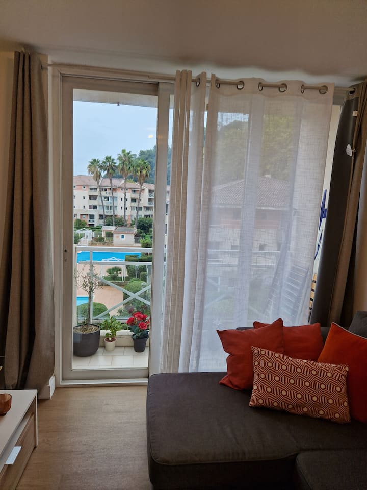 Petit Appartement Situé Résidence Avec Piscine - Cagnes-sur-Mer