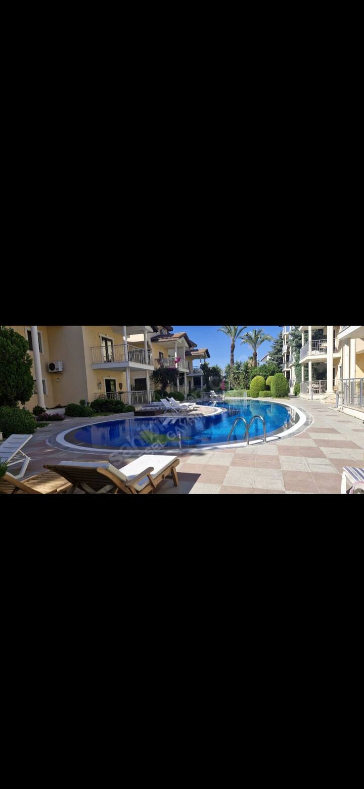 Denize Yakın, Havuzlu Daire - Side