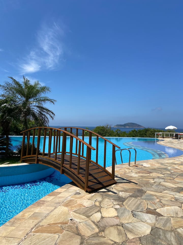 Pé Na Areia Em Camboinhas-rj - Niterói