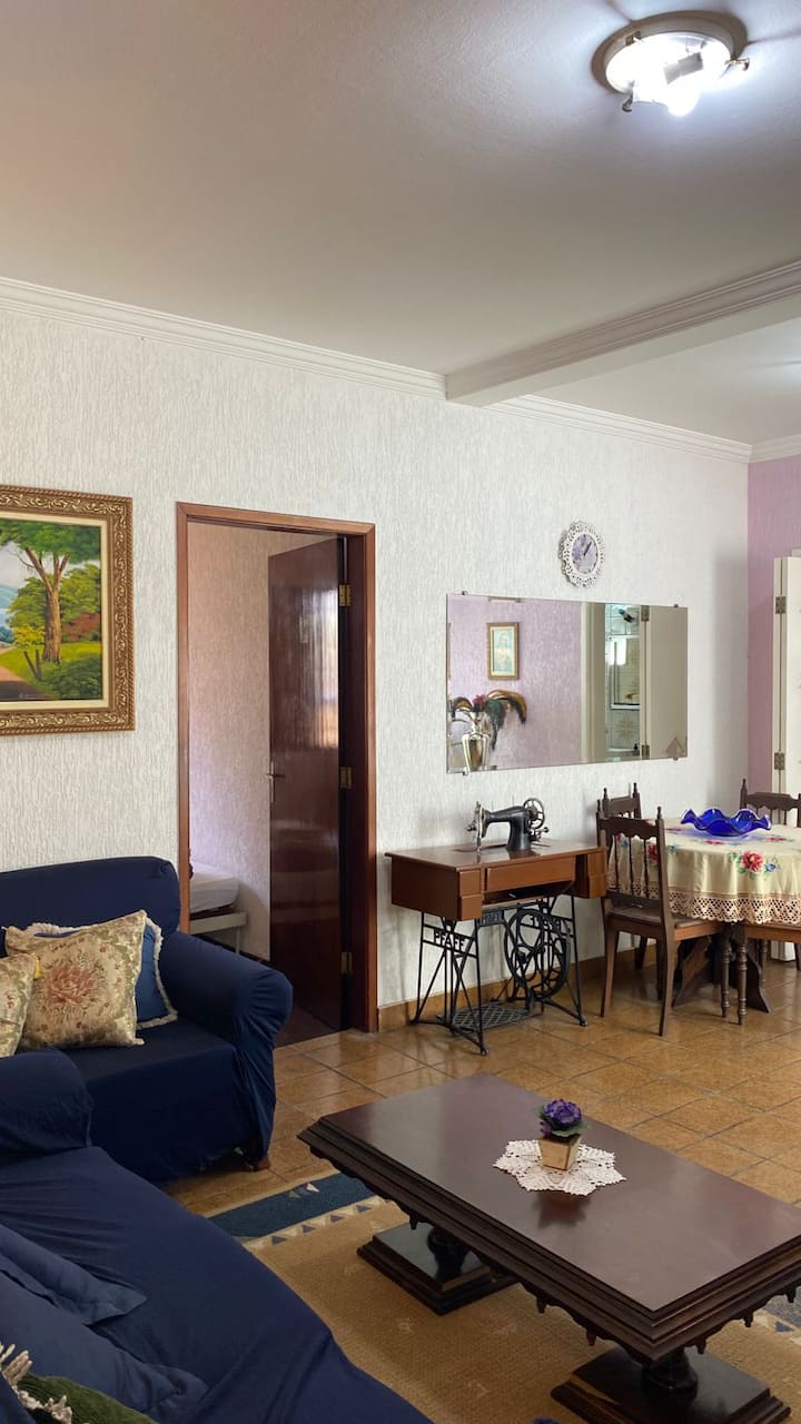 Casa Ampla No Centro, Ao Lado Prefeitura E Estação - Poá