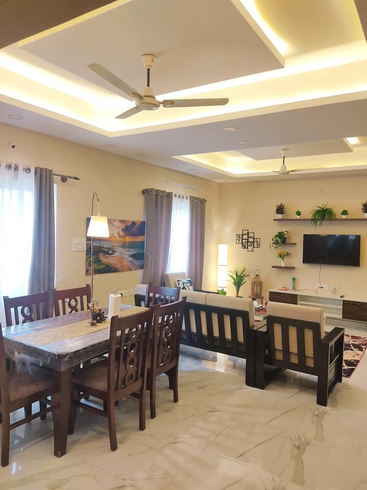 Golden Canopy 3 Bhk In Jp Nagar - Great Location - Bangalore
