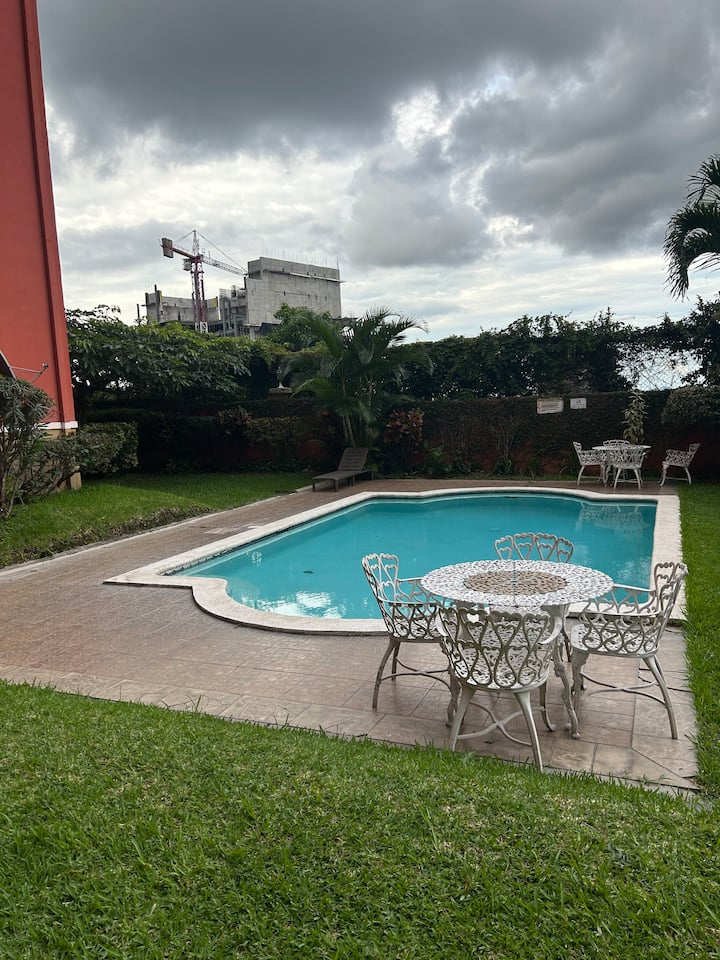 Apartamento Col Escalón - San Salvador