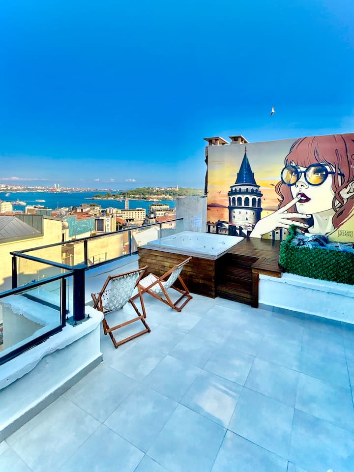 Galata 4br Loft • Bosphorus View + Jacuzzi - Istanbul