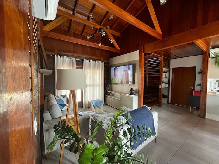 Casa Com Piscina - Beira Lagoa - Barra Velha