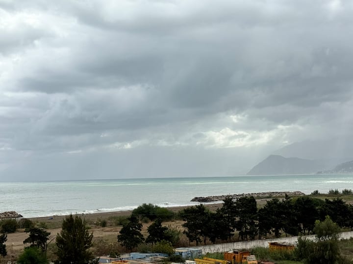 F2 Aéroport Bejaia E5 Sid A - Béjaïa