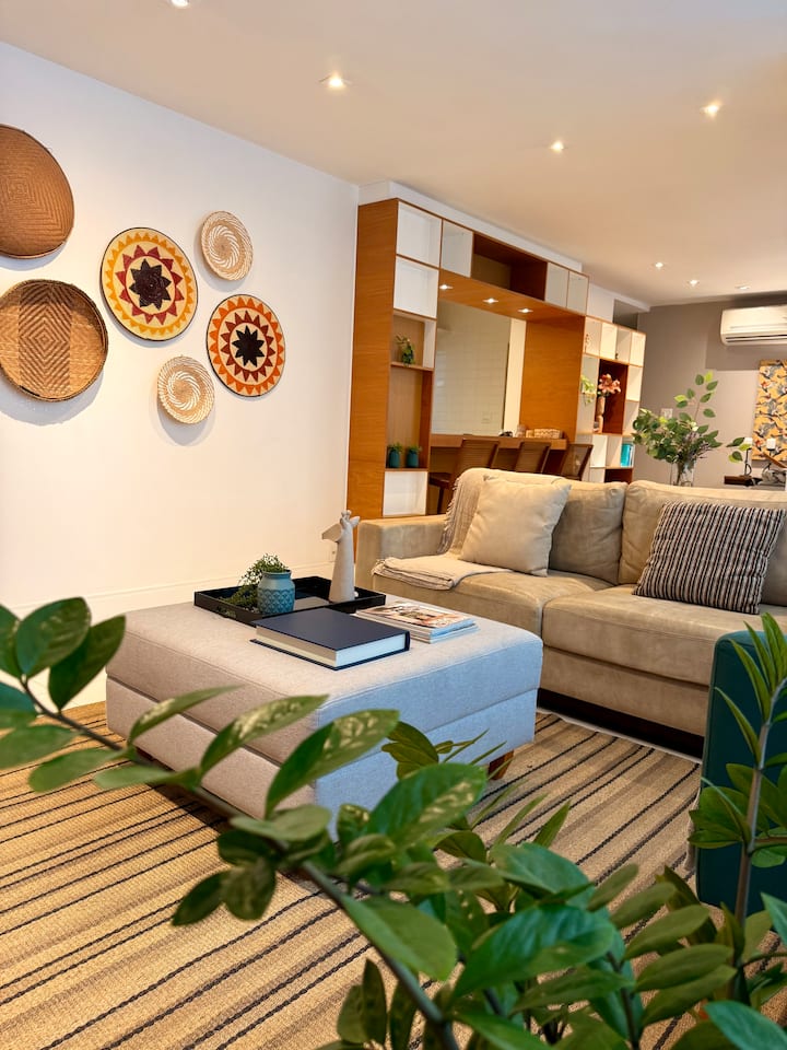 Chic Apartment Just Steps To Copacabana Beach - Rio de Janeiro