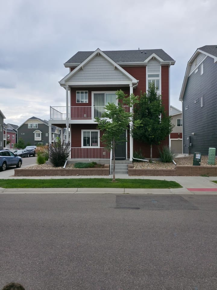 The Mile High Modern Escape - Aurora, CO