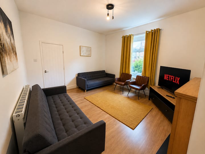 3br Group Stay | Sleeps 11 | Wifi | Smart Tv - Huddersfield