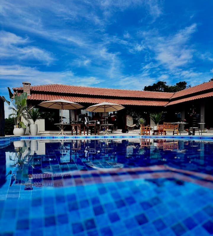 Chácara Nova C Piscina, 5 Quartos, 7 Banheiros - Pouso Alegre