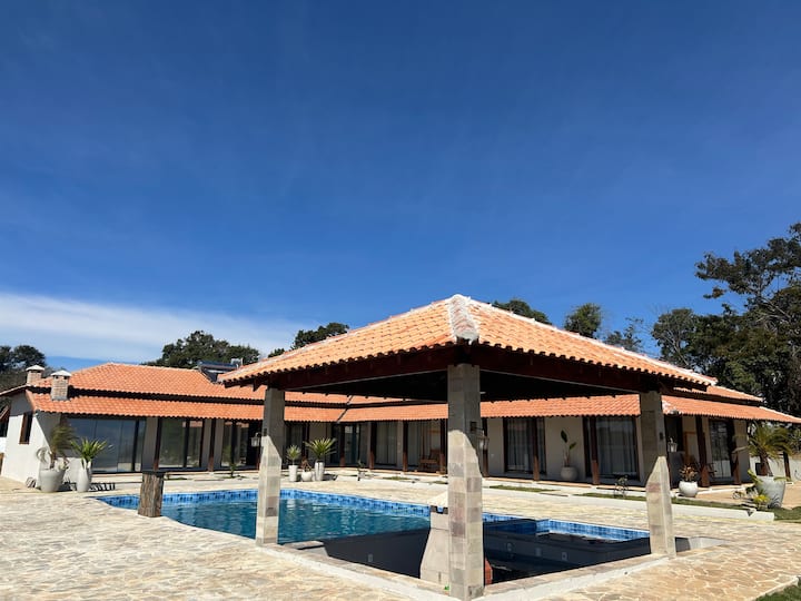 Chácara Nova C Piscina, 5 Quartos, 7 Banheiros - Pouso Alegre