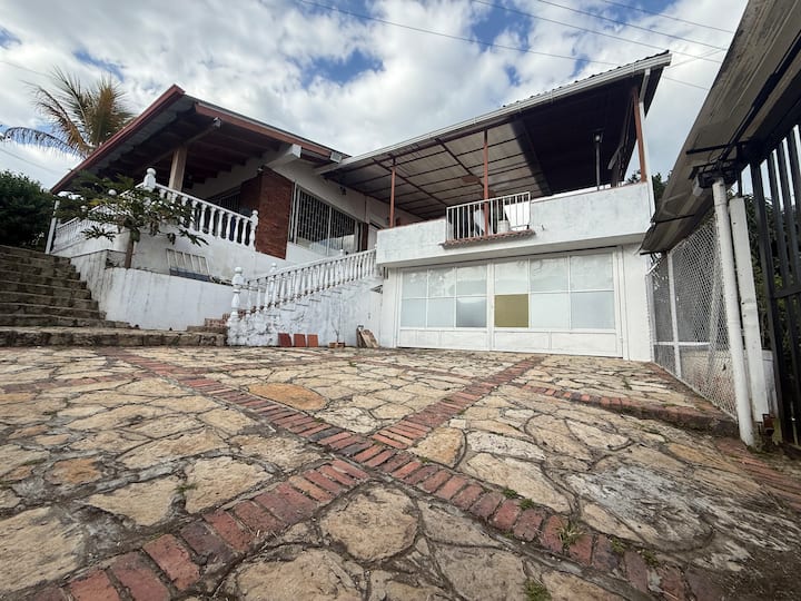 Finca Con Piscina Privada - Silvania
