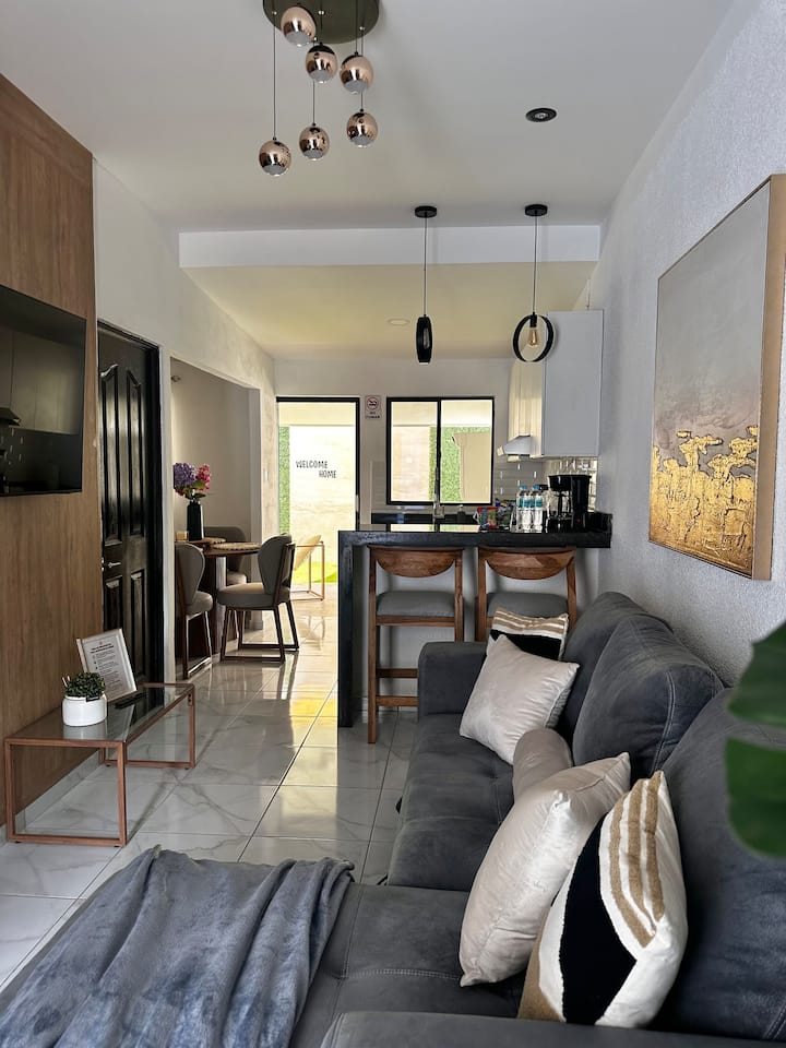 Confort & Estilo En El Corazón De Santa Ana - Santa Ana