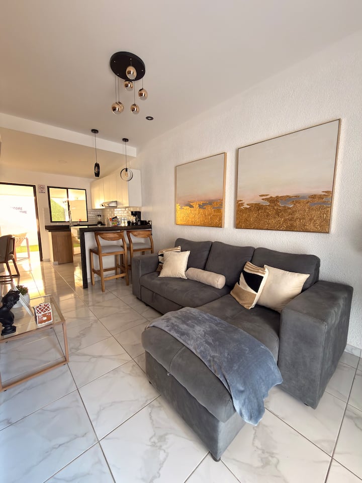 Confort & Estilo En El Corazón De Santa Ana - Santa Ana