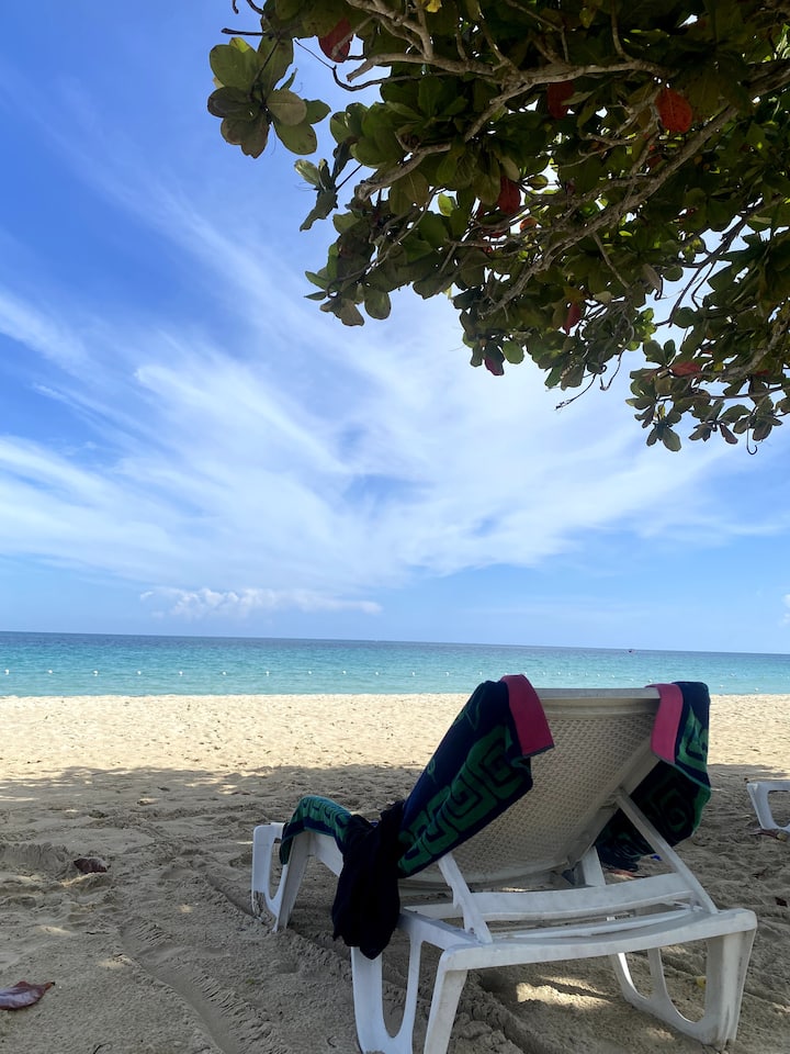 Beautiful Large Studio In Negril D11 - Negril