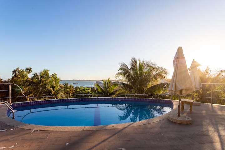 Casa Luxuosa C/ 5 Suítes - Guarapari