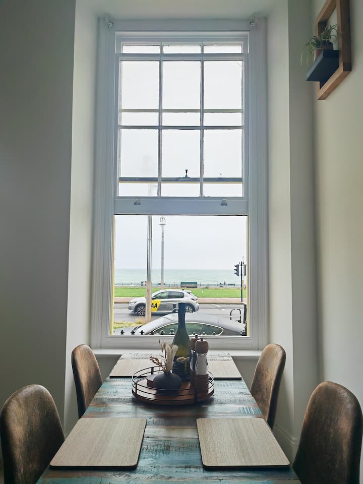 Stylish Beachfront 1bed Groudfloor Apartment - Hove