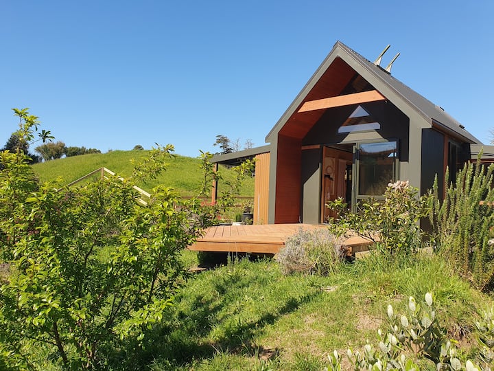 Treetop Hill. - Taranaki