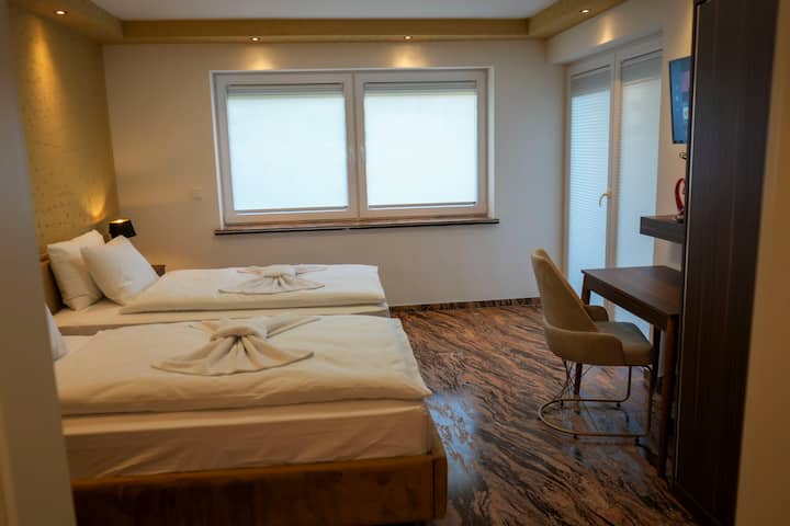 3-zi Wohnung Für Familien, Monteure & Business No1 - Garbsen