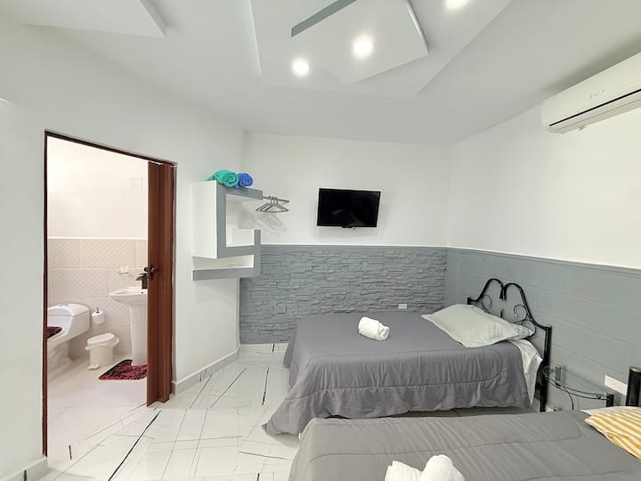 Alojamiento Vacacional - 3 Rooms -1 Min From Beach - Varadero