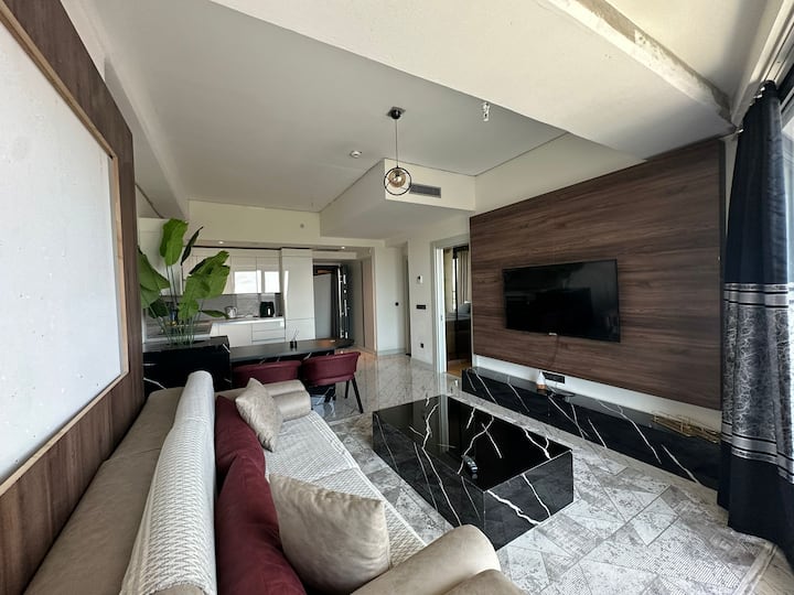 Elegant 1+1 Apt With Terrace - Sakarya