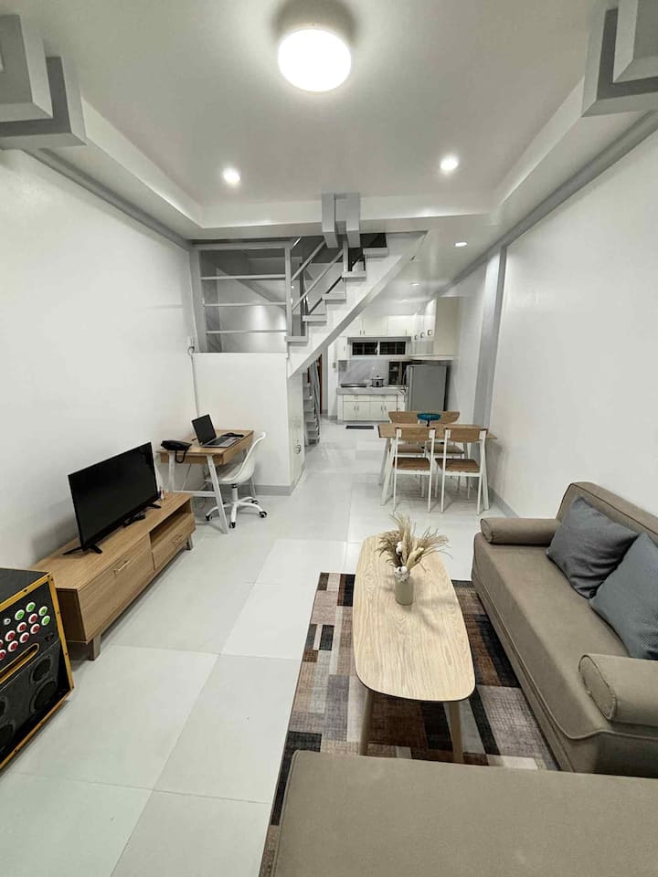 Prime Location, City Comfort! - Manila