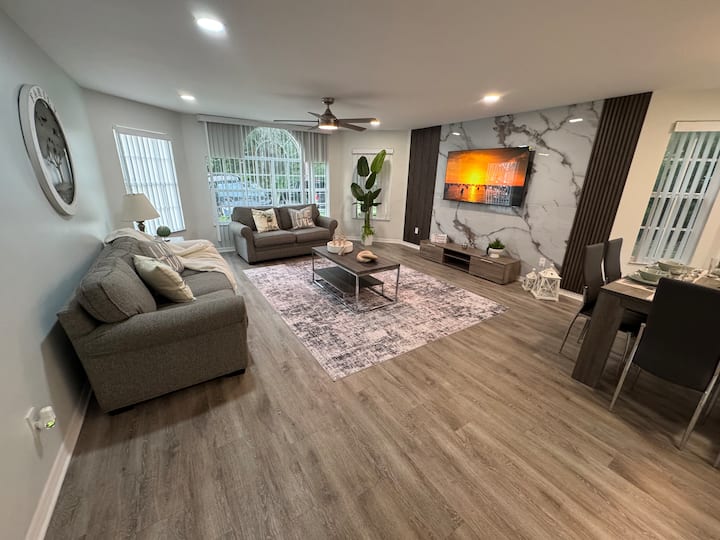 The Forest House - Kissimmee, FL