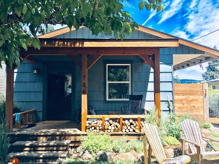 Rustic Oasis - Hood River, OR