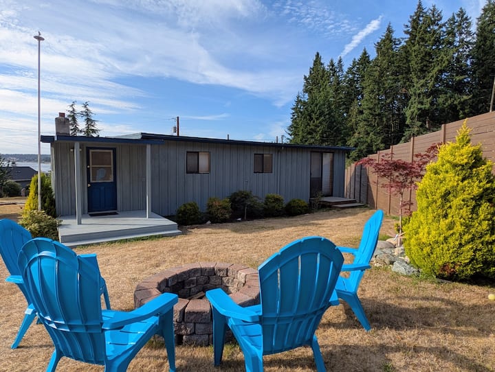 Bailey's Beach House - Whidbey Island, WA