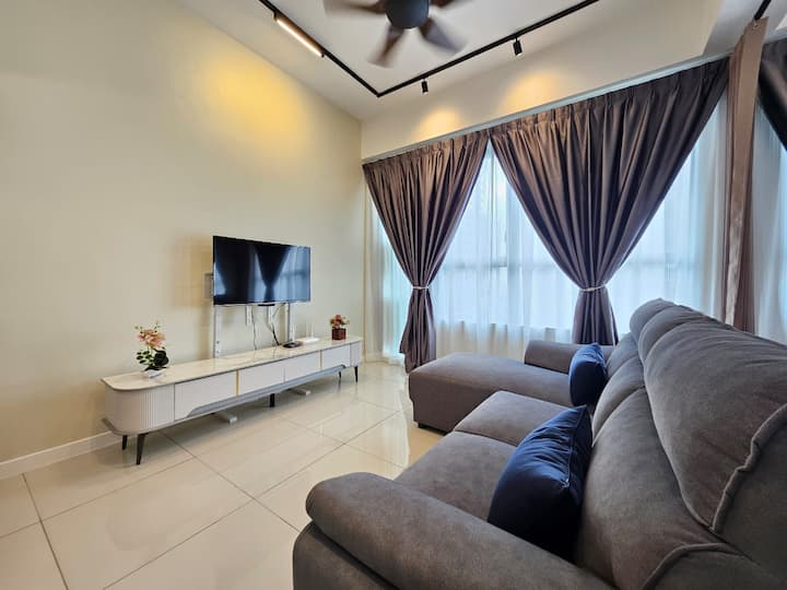 Comfy L15 Studio Subang @ 2 Pax - Subang Jaya