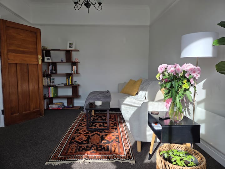 Sunny Mt Vic Villa - Wellington
