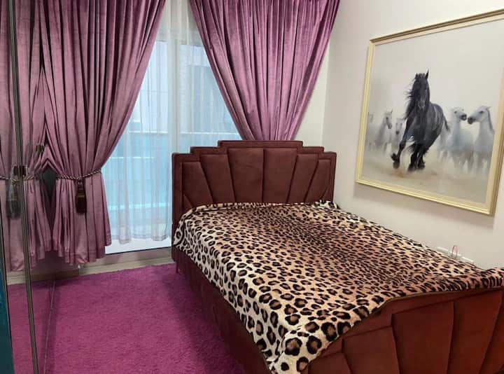 Designer 1-bedroom Apartment - Sharjah