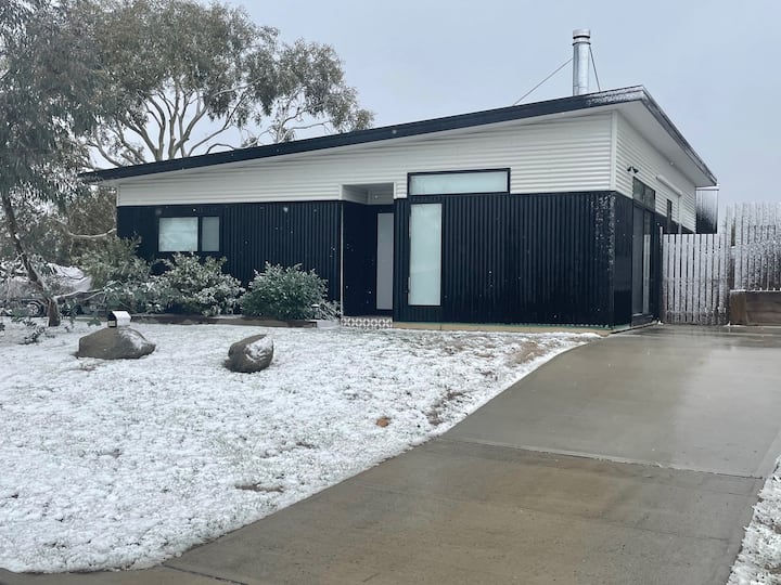 White Sallee Villa #2 - Jindabyne
