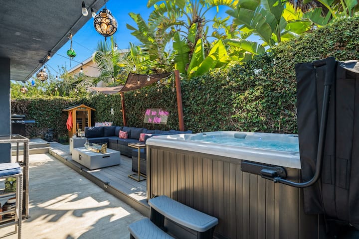 Hot Tub~sauna~zen Roofdeck~gated - Long Beach, CA