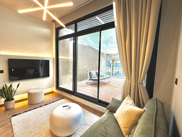 Your Apartment In Dubai Jvc - Dubai