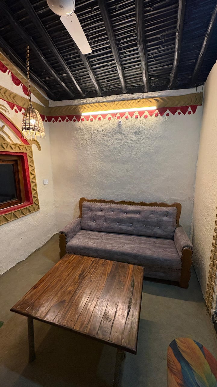 Luxury Triple Bed With Ac - Mandav