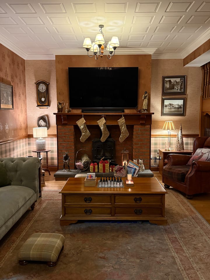 Charming 3 Bedroom Home | Stunning Sea Views - Lerwick