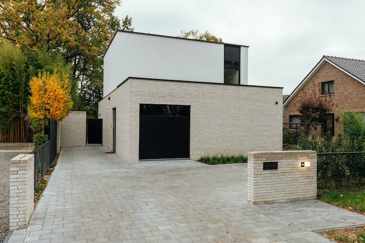 Comfort Nieuwbouw Woning Tussen Hasselt En Genk. - Hasselt