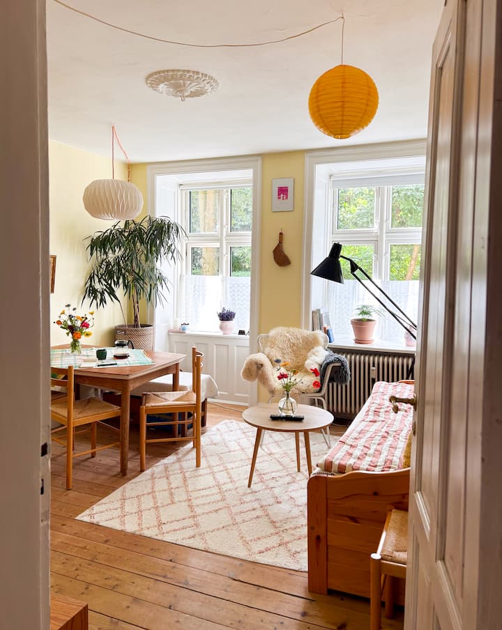 Rolig Og Hyggelig Oase I Baggård På Indre Nørrebro - Copenhaguen