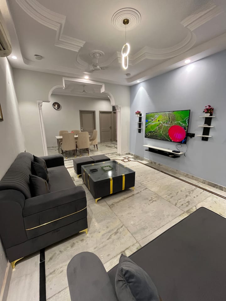 Airy, Elegant 2 Bhk Nr Rgci - Delhi