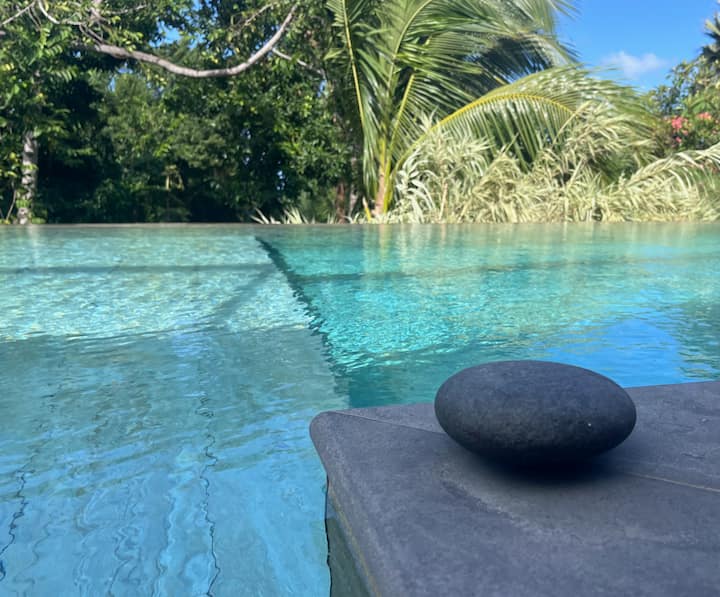 L’océan De Brilune
Piscine
Où L’océan Vous Parle - Saint-Joseph