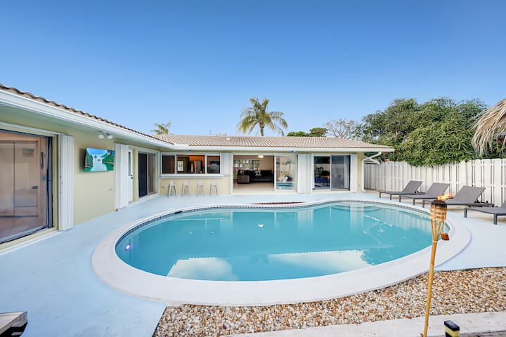 New! Spacious Retreat | Heated Pool | Central Spot - Pompano Beach, FL
