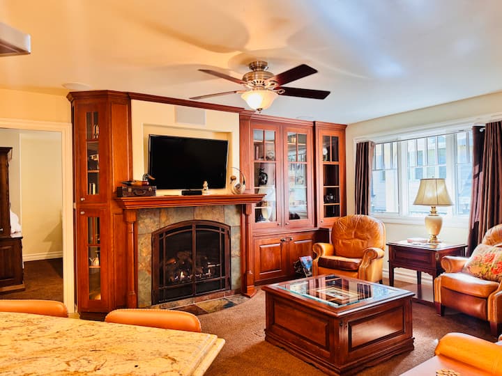 Inspiration Lodge B | Private Theater Room - Wrightwood, CA