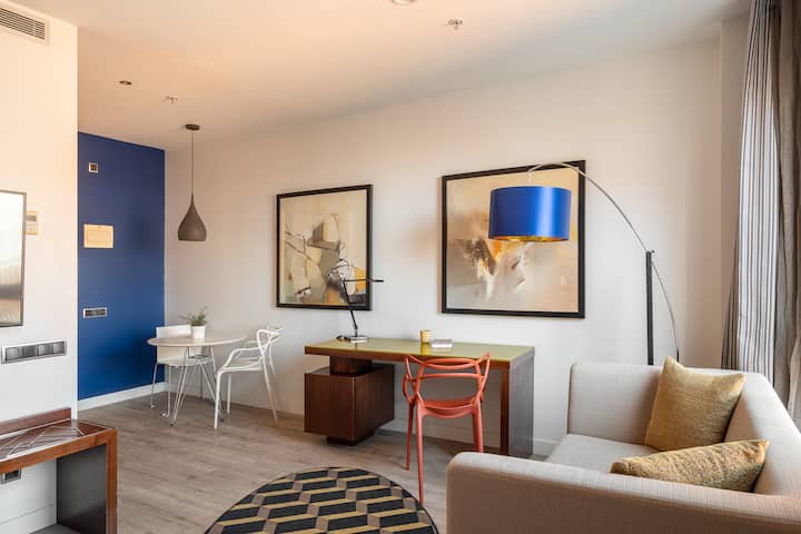Bright Studio In Barcelona Poblenou - Badalona