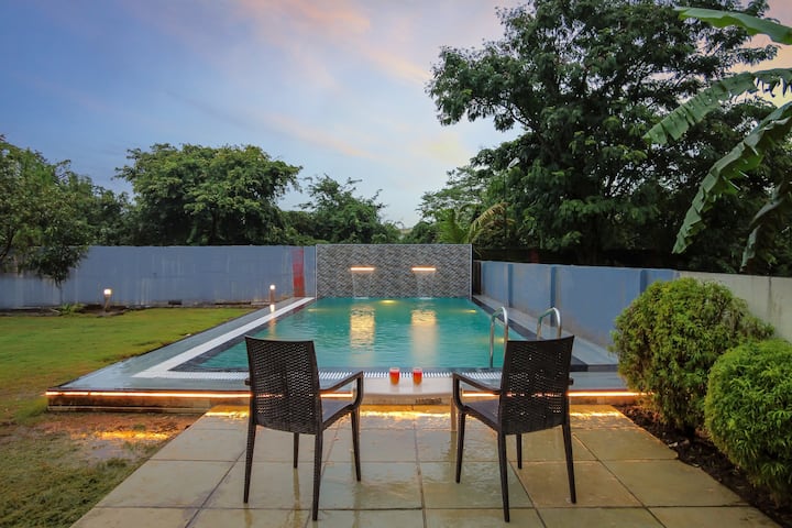 4 Bedroom Pool Villa In Lonavala - Lonavala