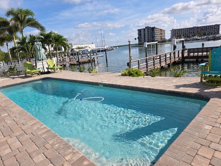Beach And Boating Dream Home - St. Pete Beach, FL